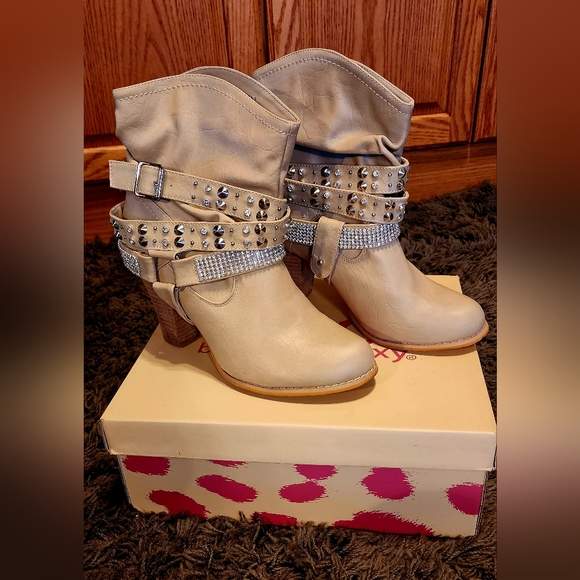 Mojo Moxy | Shoes | Dolce By Mojo Moxy Ankle Boots | Poshmark